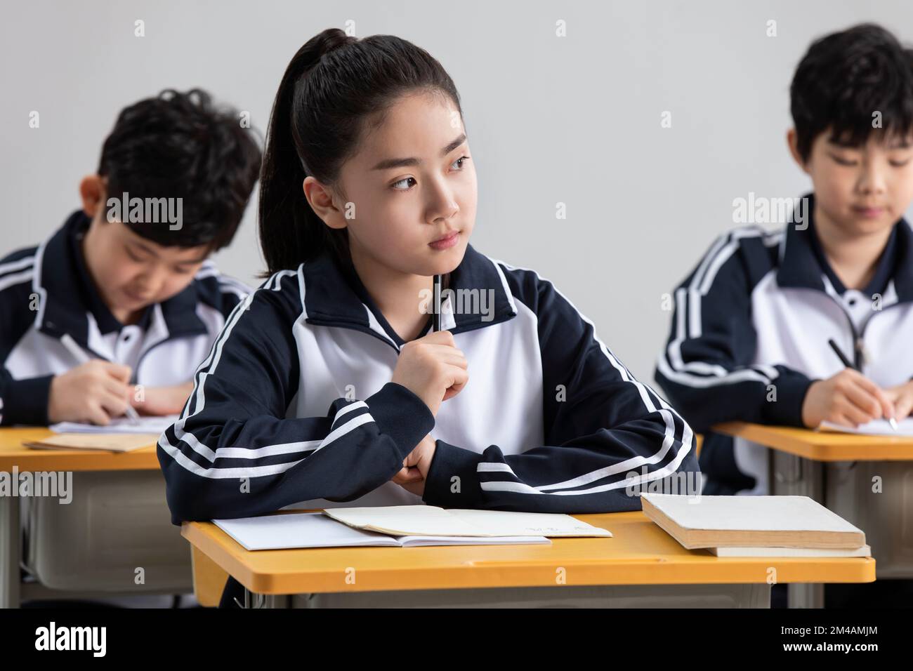 Chinese students learning in classroom Stock Photo - Alamy