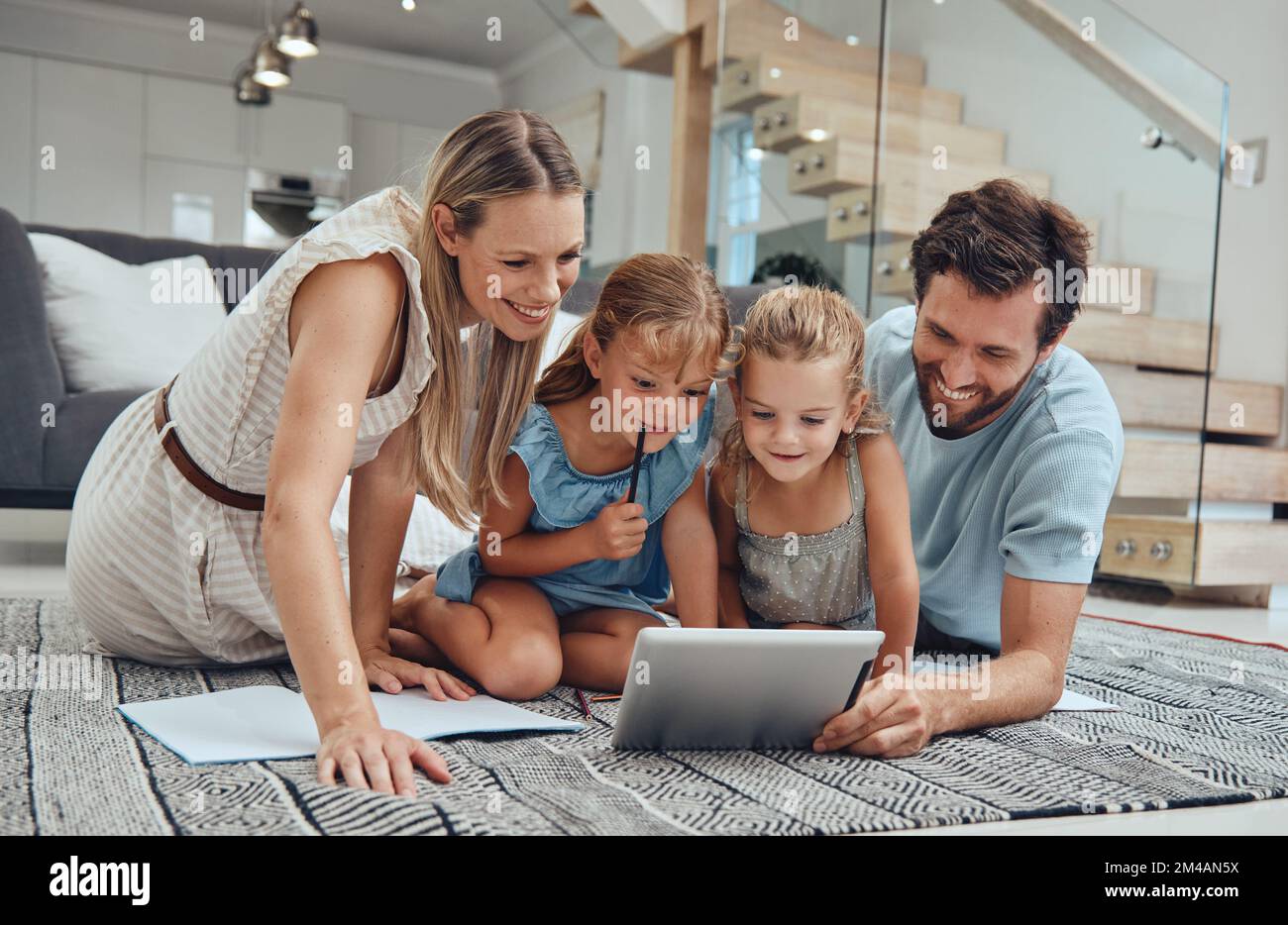 E learning kids parents hi-res stock photography and images - Alamy