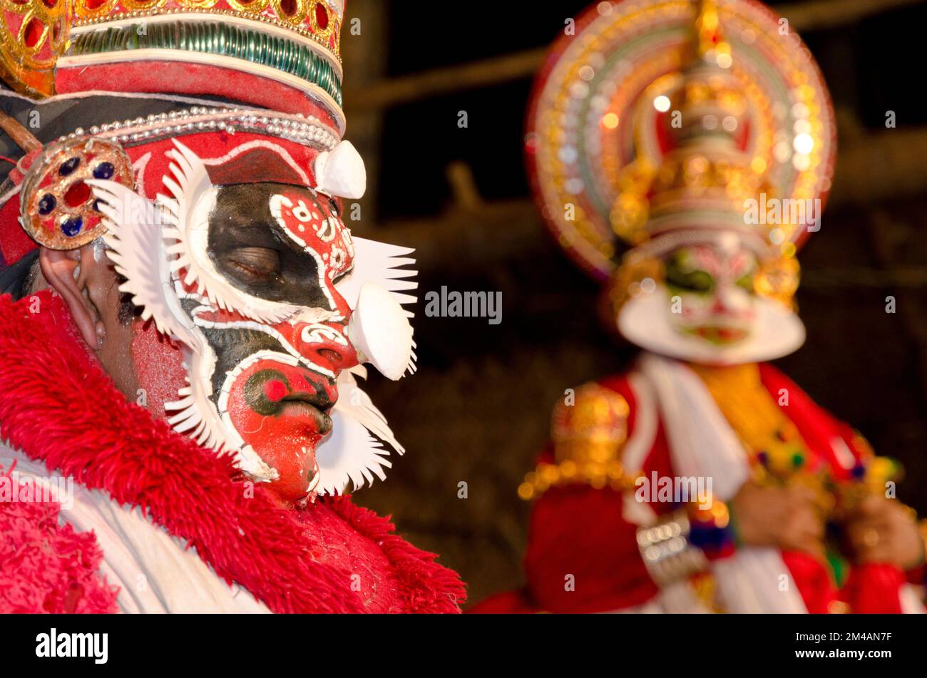 The Kathakali-character Bali on stage with Ravana Stock Photo - Alamy