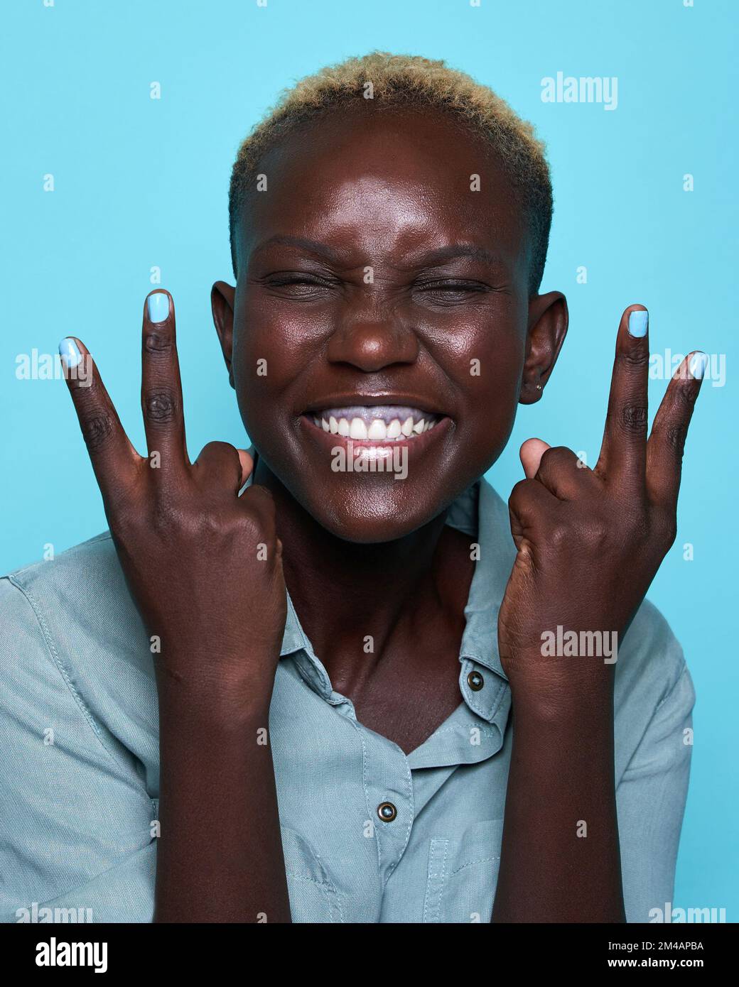 Victory bl hi-res stock photography and images - Alamy