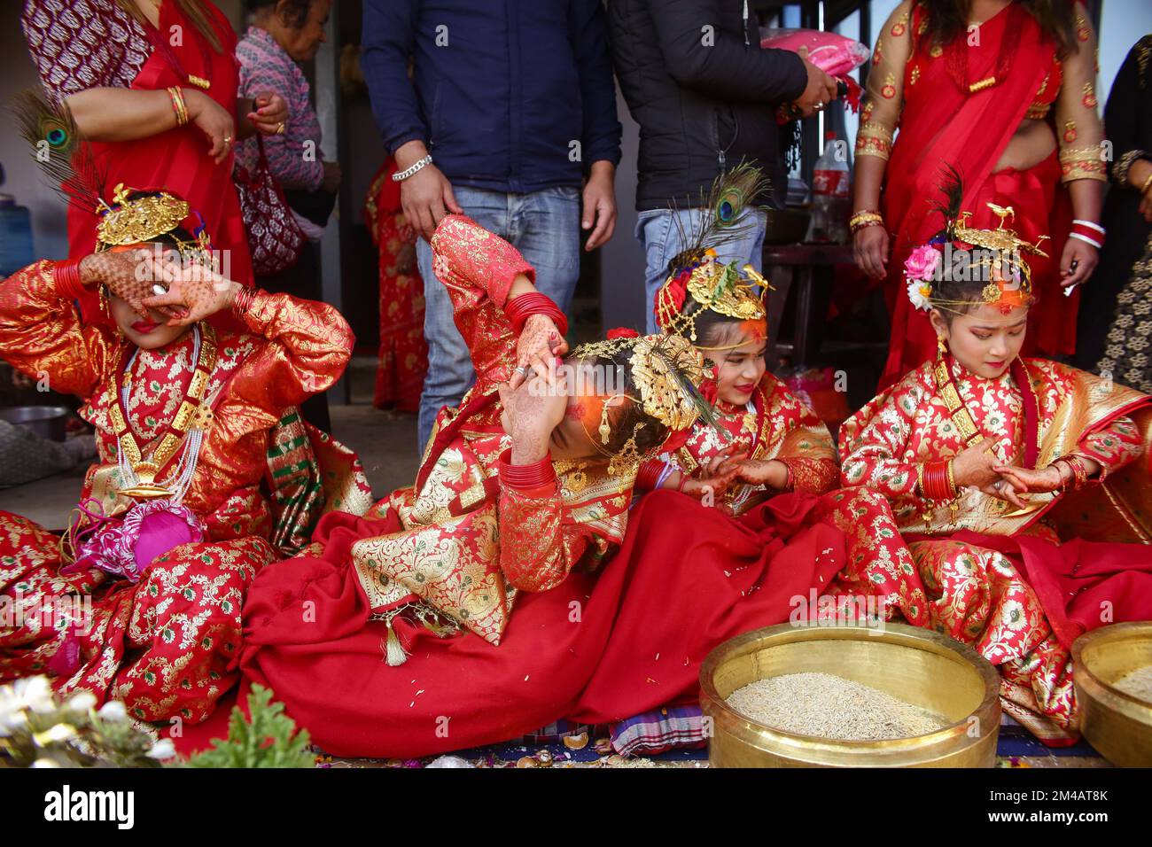 Nepal. 20th Dec, 2022. Little girls perform traditional rituals to see ...