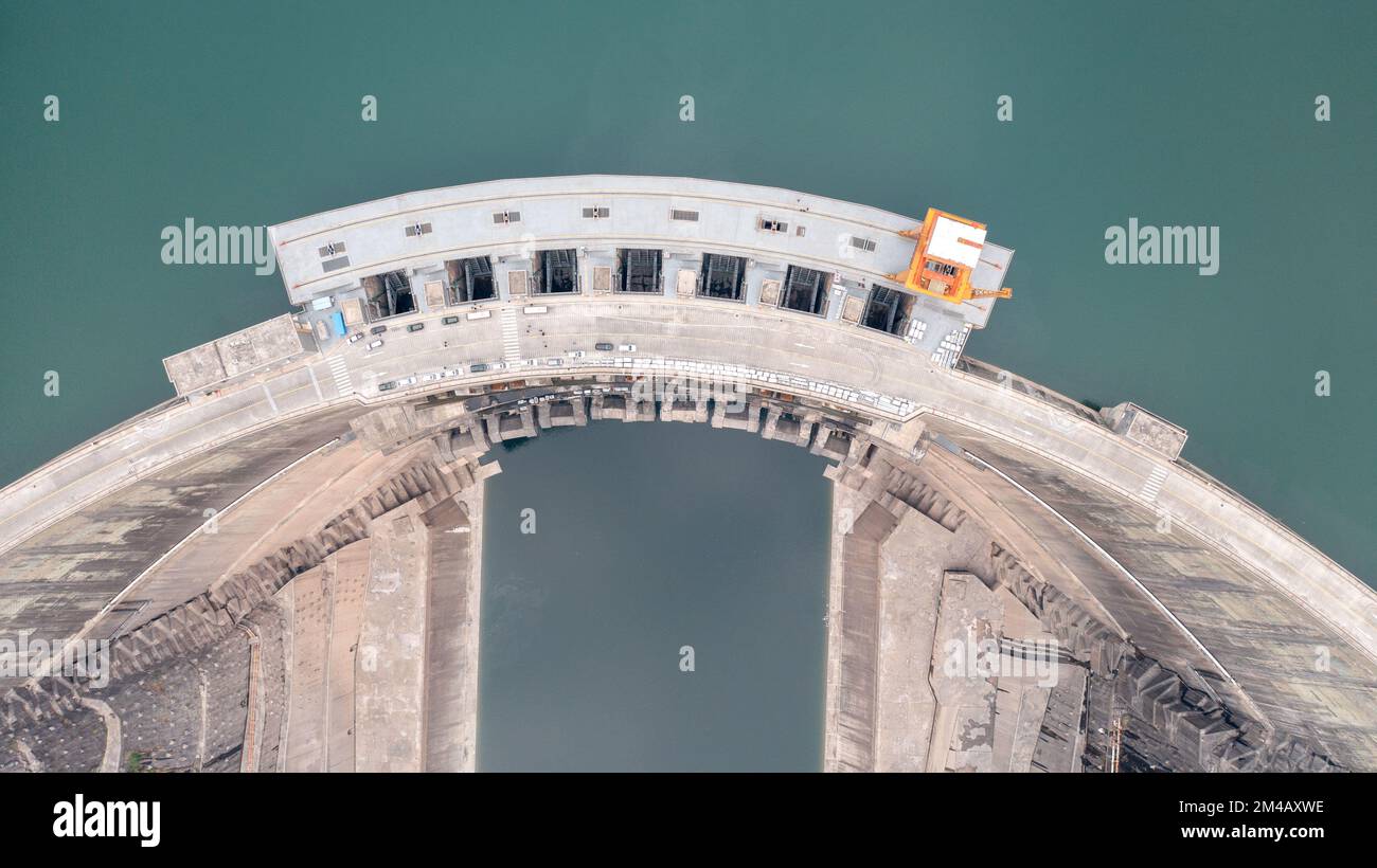 (221220) -- BEIJING, Dec. 20, 2022 (Xinhua) -- This aerial photo taken ...