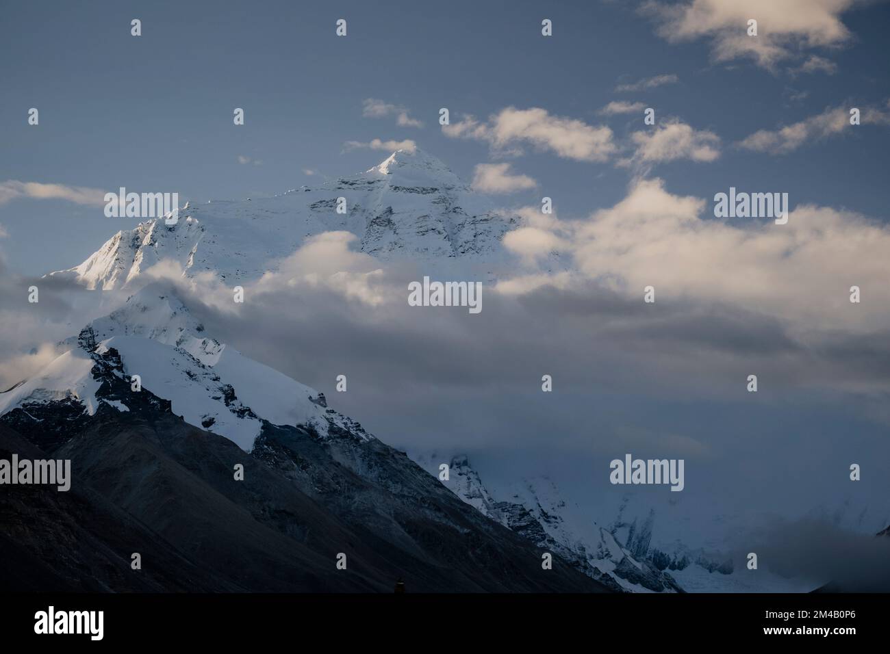 Chomolungma nature reserve hi-res stock photography and images - Alamy