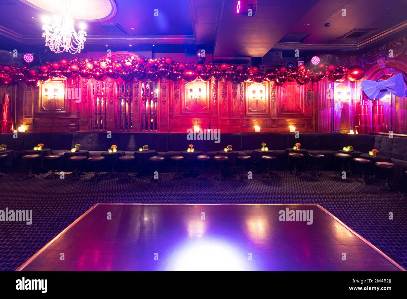 Clientele effect hi-res stock photography and images - Alamy