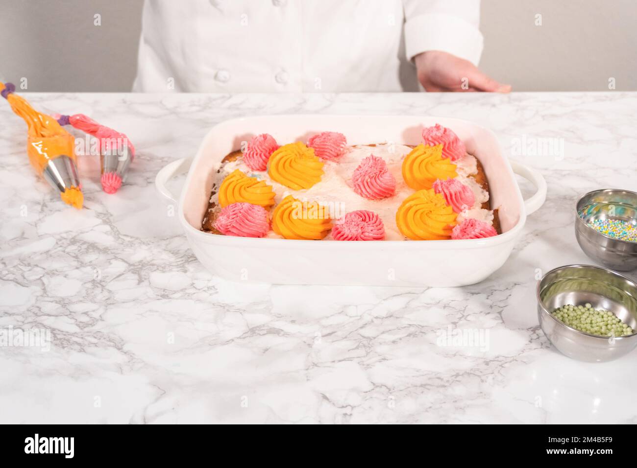 Baking a cake Stock Photo - Alamy