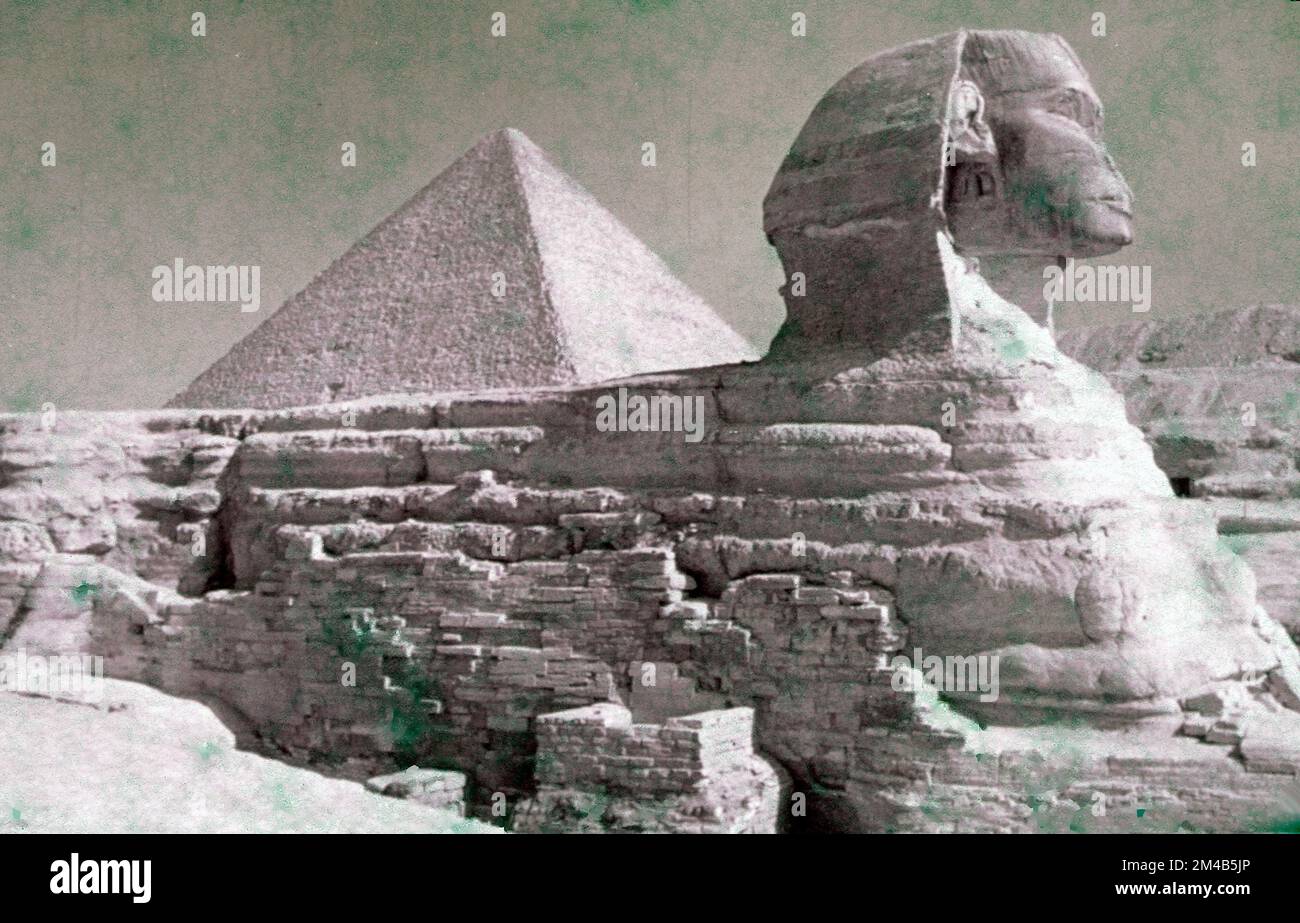 The Great Sphinx and Kheop's Pyramid, Giza, Egypt 1920s Stock Photo - Alamy