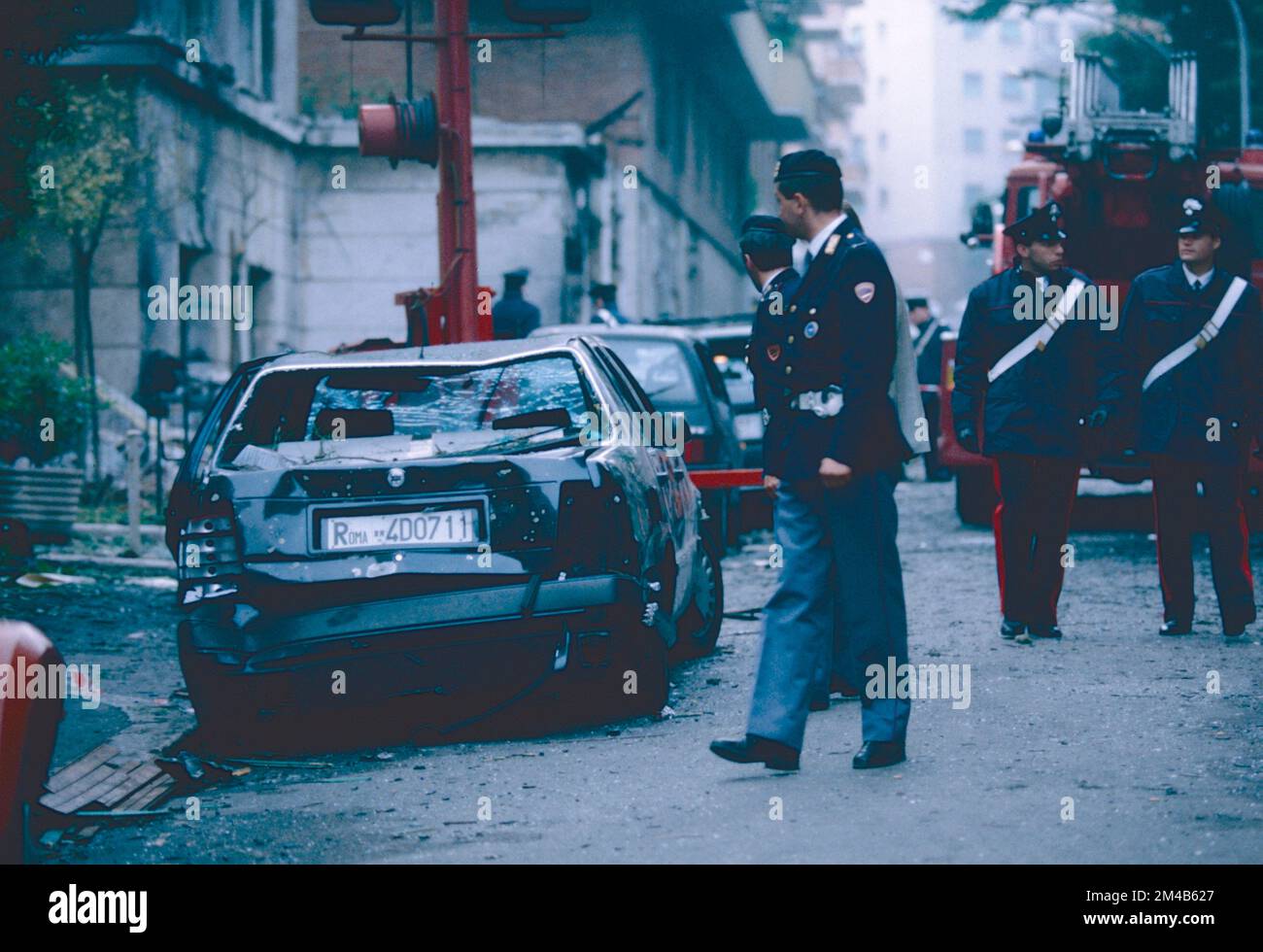 Italian police at the site of the mafia-terrorist bombing attack in Via ...