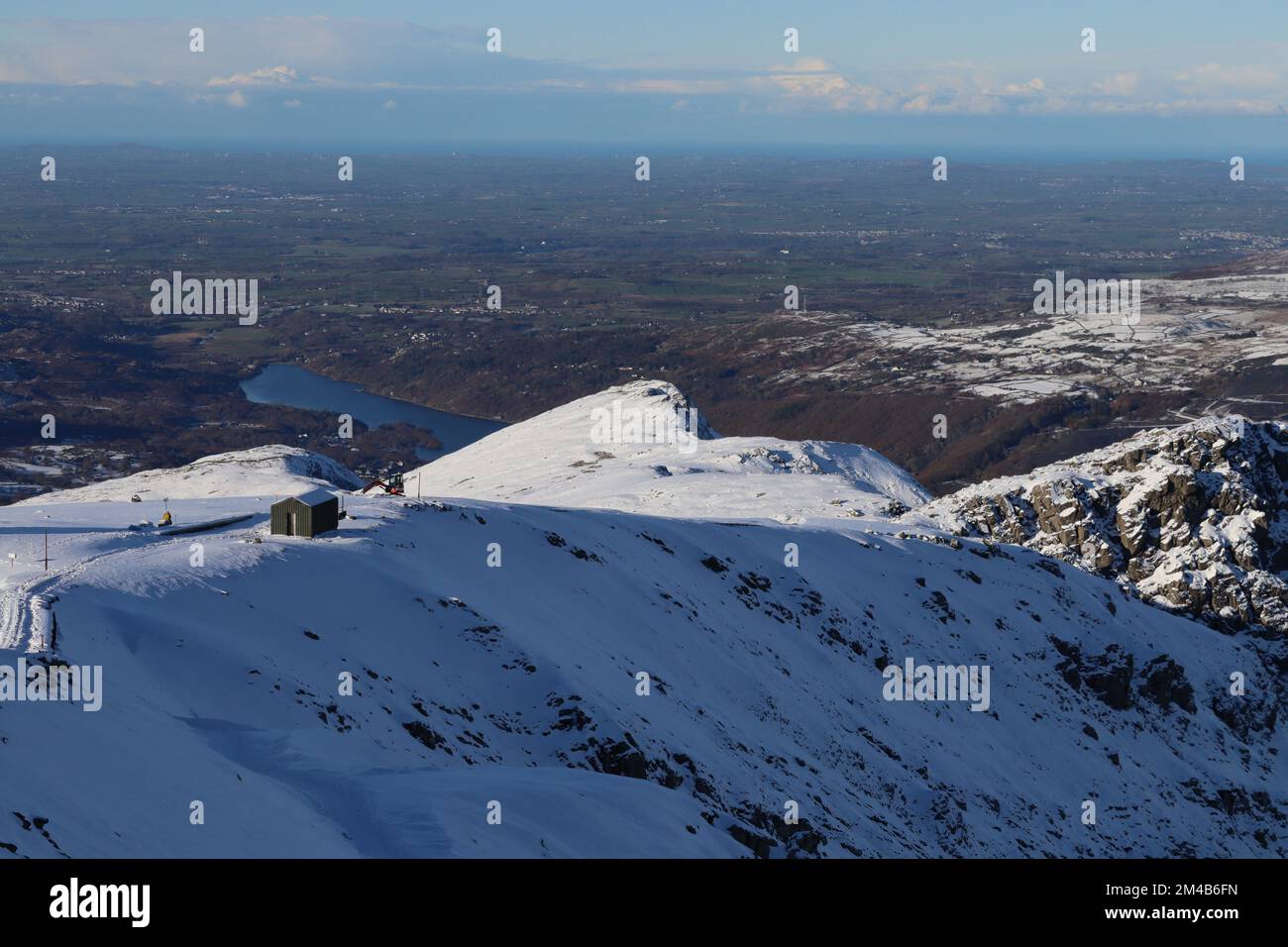 snowdonia snowdon winter wales Stock Photo - Alamy