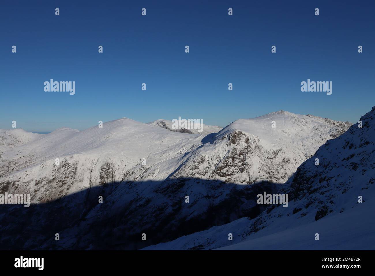 snowdonia snowdon winter wales Stock Photo - Alamy