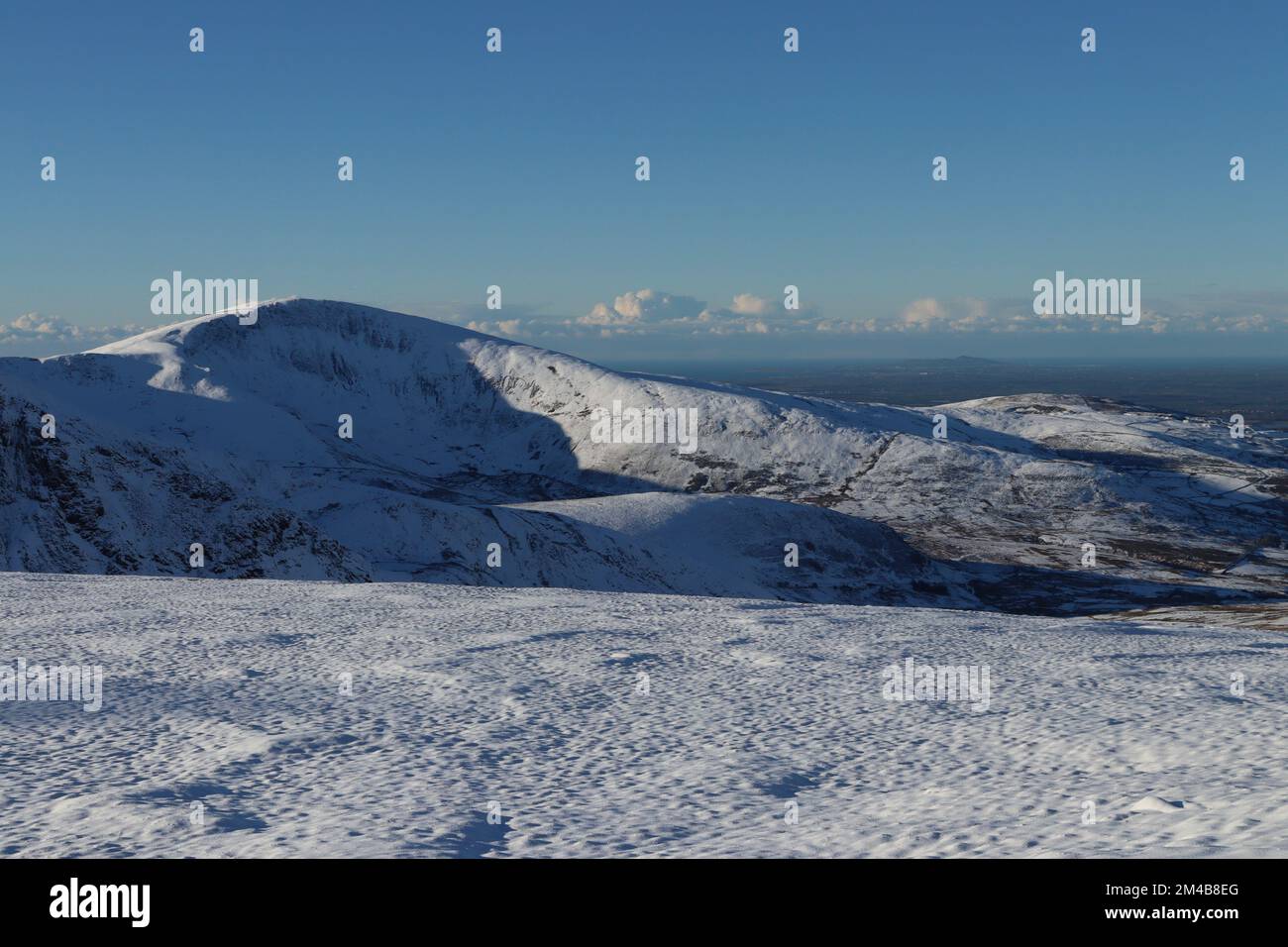 snowdonia snowdon winter wales Stock Photo - Alamy