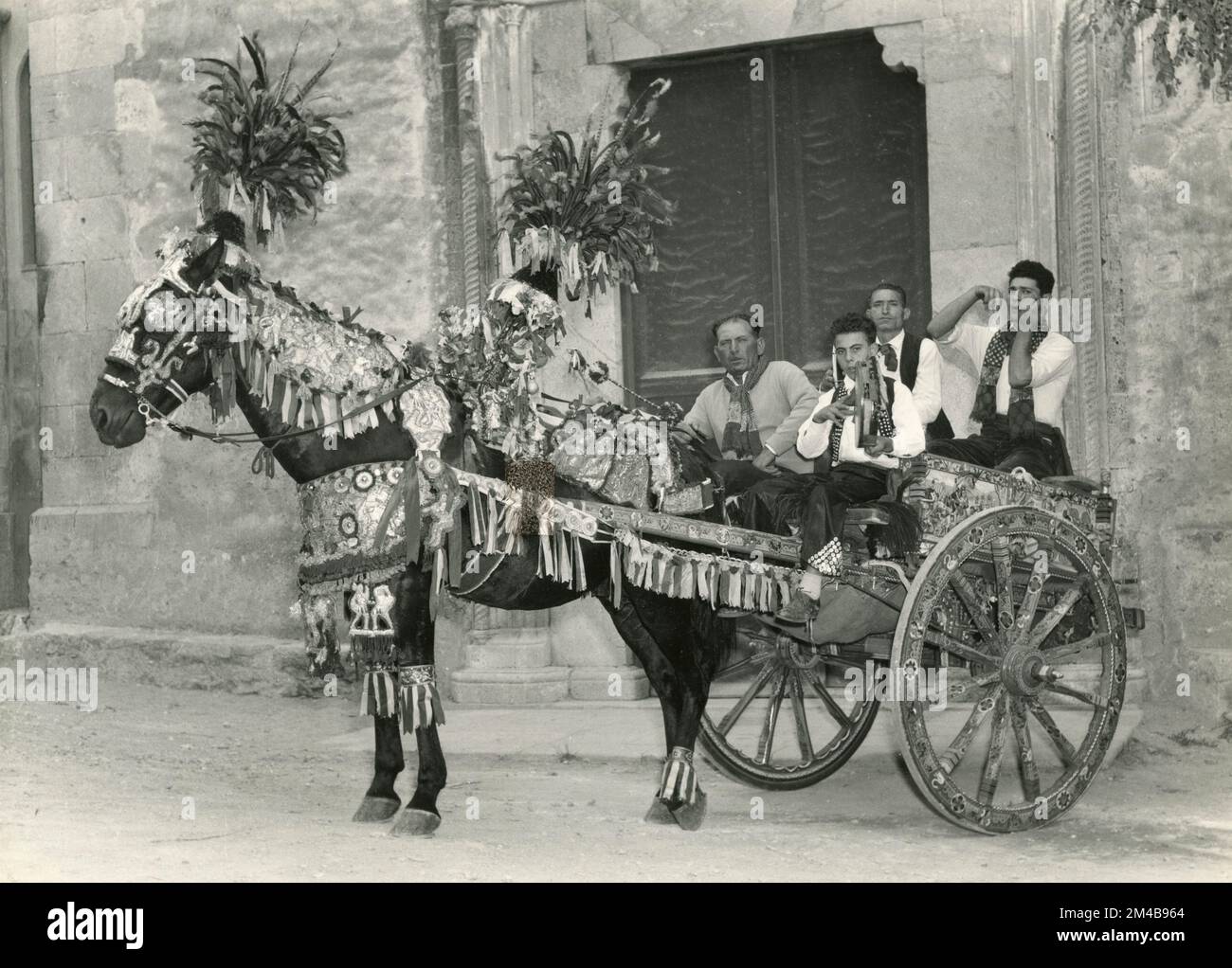 Sicilian cart with caparisoned horse, Taormina, Italy, 1950s Stock ...