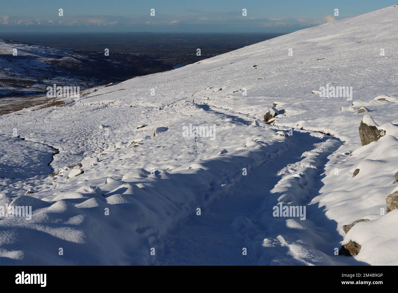 snowdonia snowdon winter wales Stock Photo - Alamy