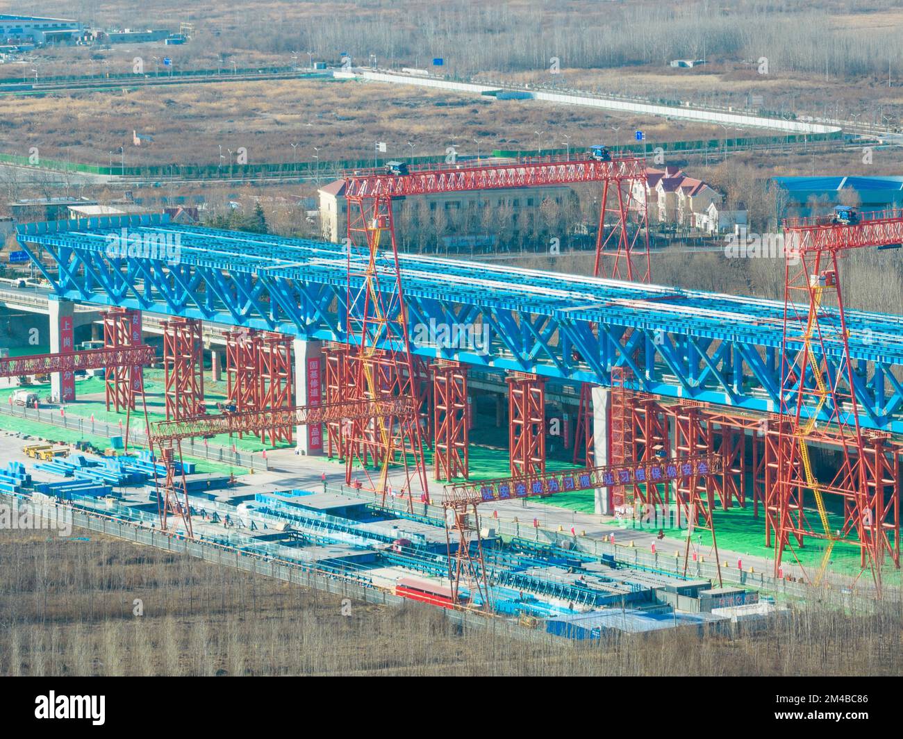 Aerial photos show the Yellow River Highway Bridge Expansion Project is ...