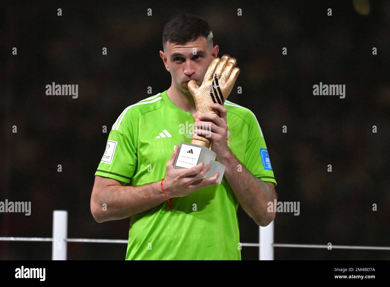 Golden glove fifa trophy hi-res stock photography and images - Alamy