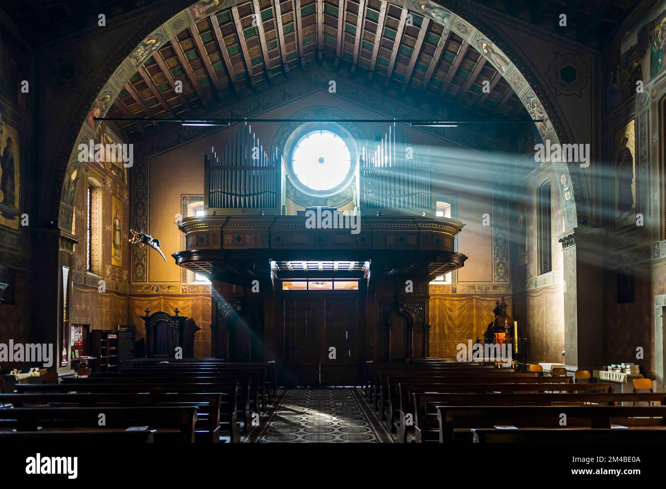 Crying madonna hi-res stock photography and images - Alamy