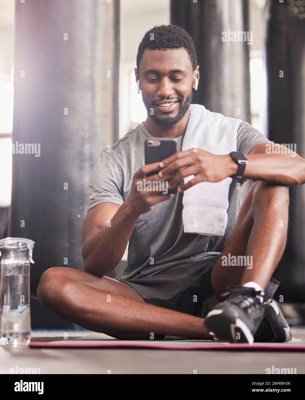 Online gym hi-res stock photography and images - Alamy