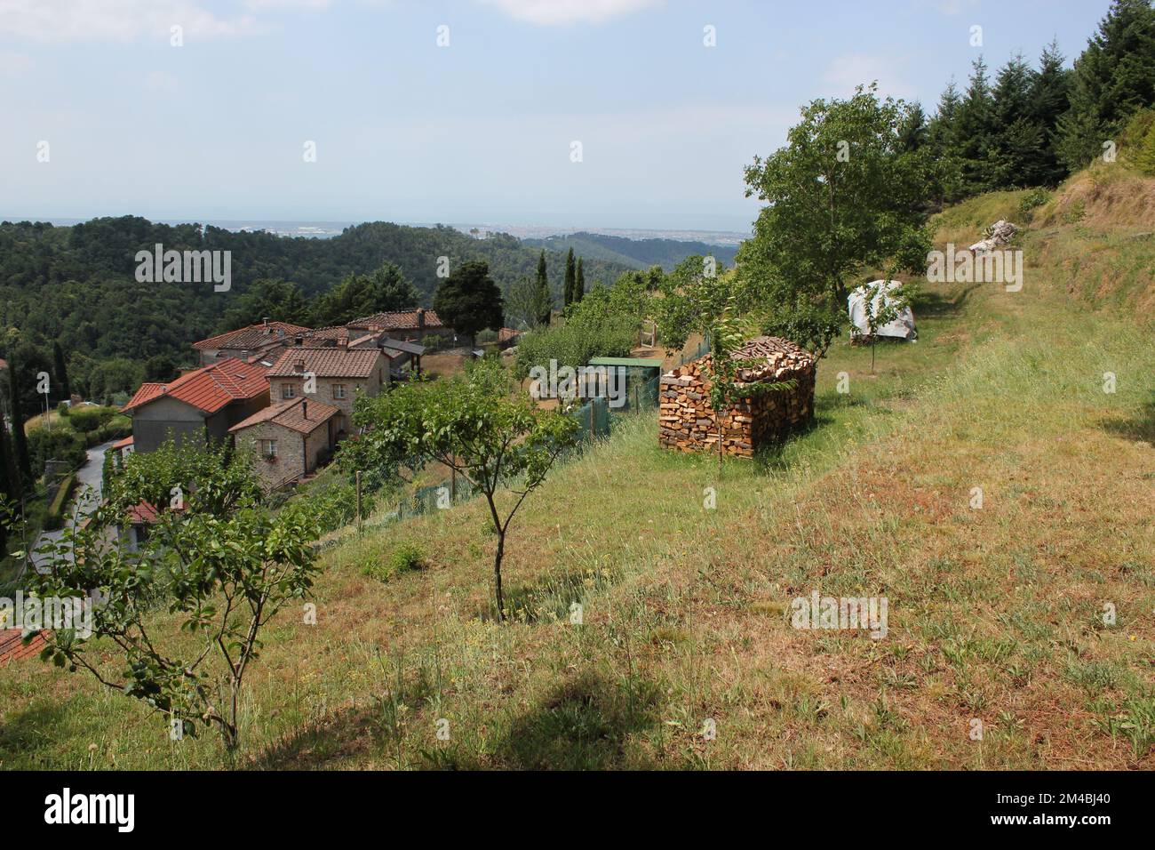 Rural Italian landscape, view of Tuscany hills in sunny day, stone ...