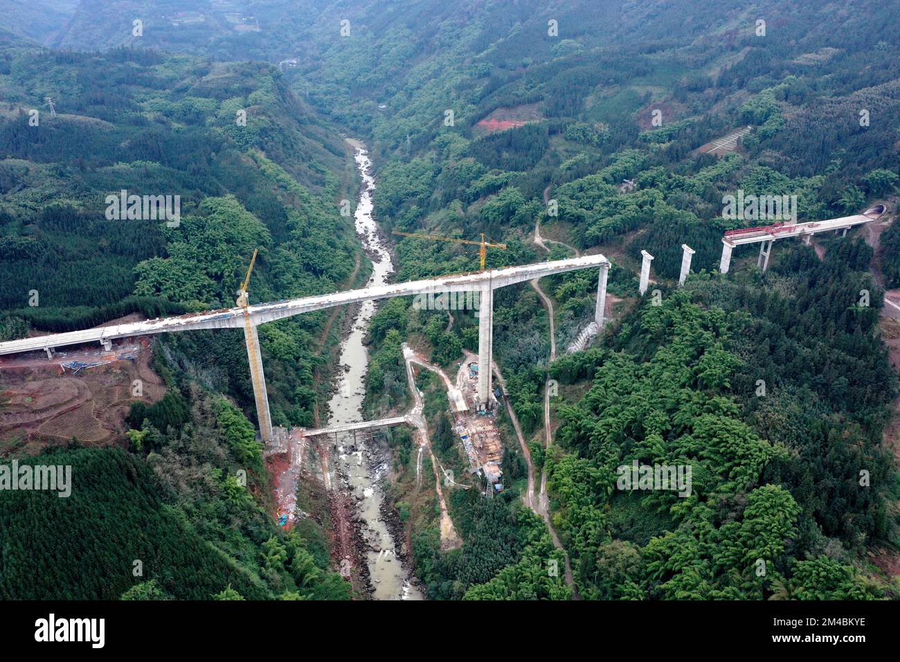 Aerial photo shows the construction site of the Houdixia Grand Bridge ...