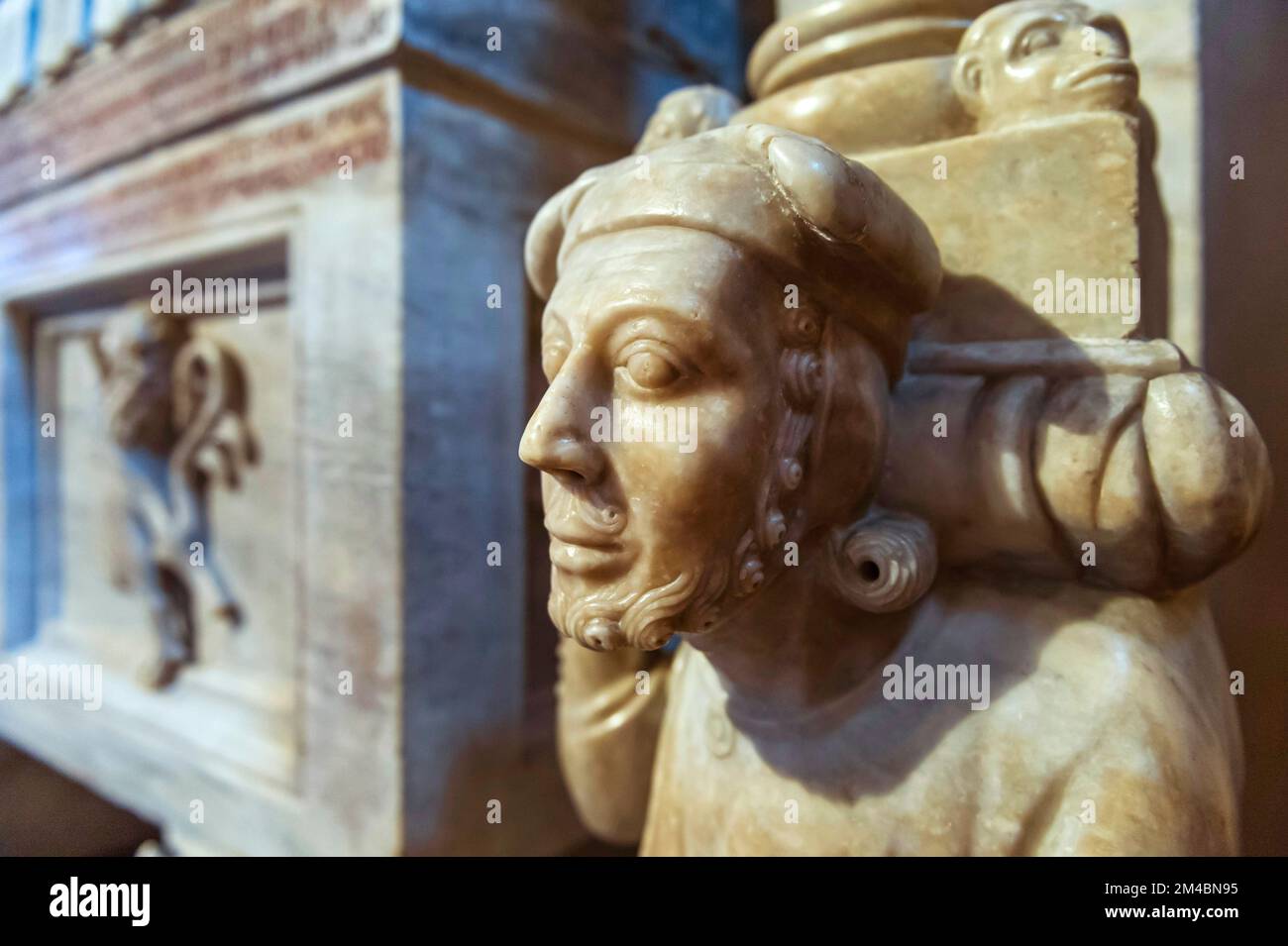 santa maria maggiorechurch: guglielmo longhi monument, bergamo, italy ...