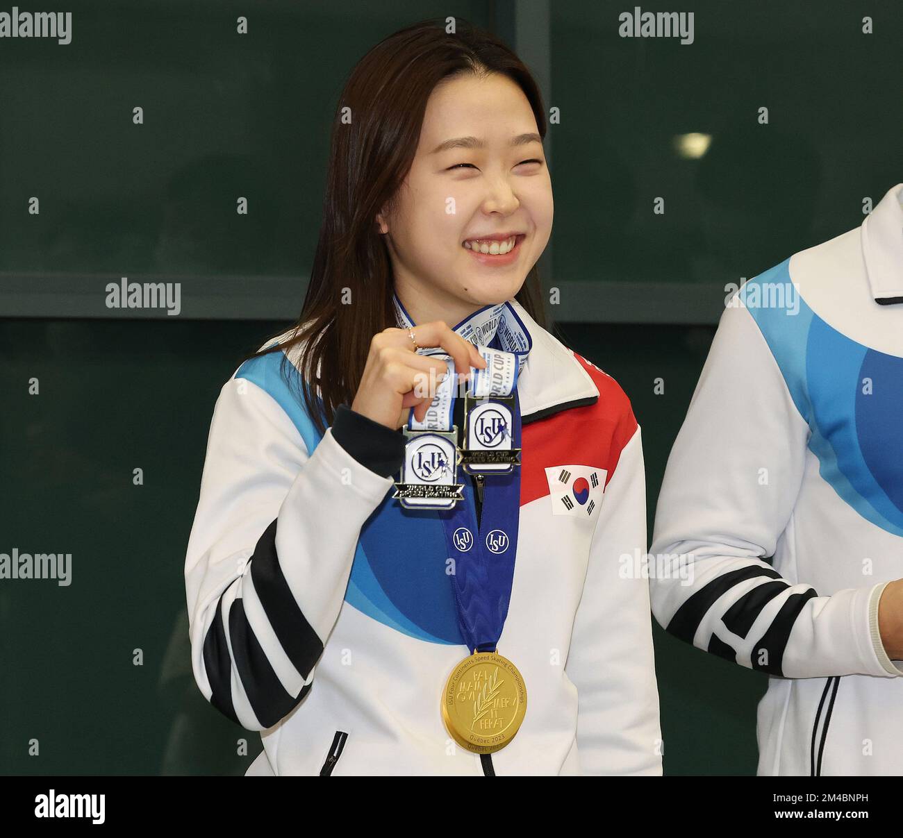 20th Dec, 2022. Speed skating gold medalist South Korean speed skater ...