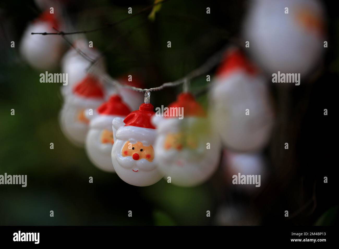 Christmas vibes are full of the Huajie Commercial Center in Huai'an ...