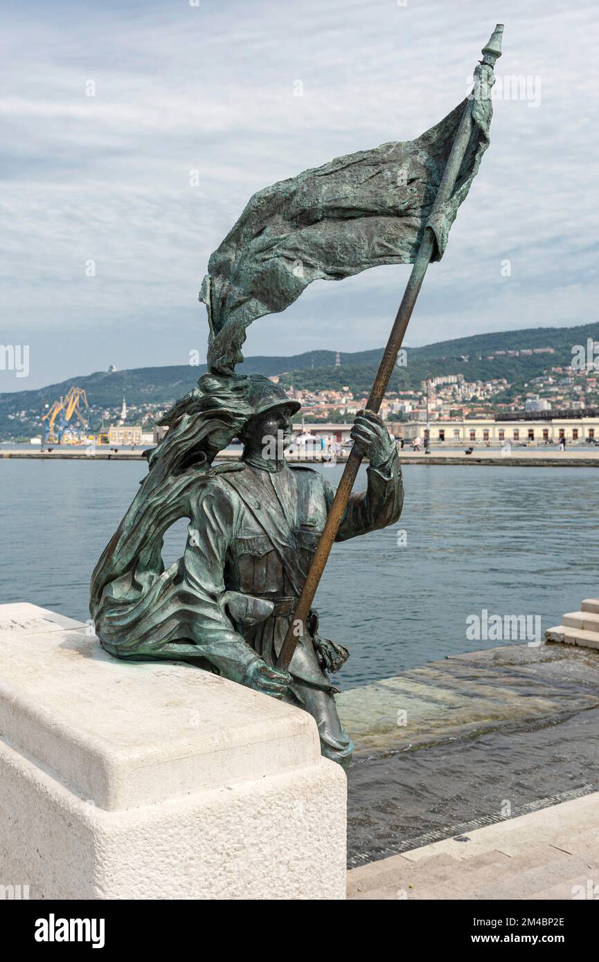 statue of the bersagliere at the port, trieste, italy Stock Photo - Alamy