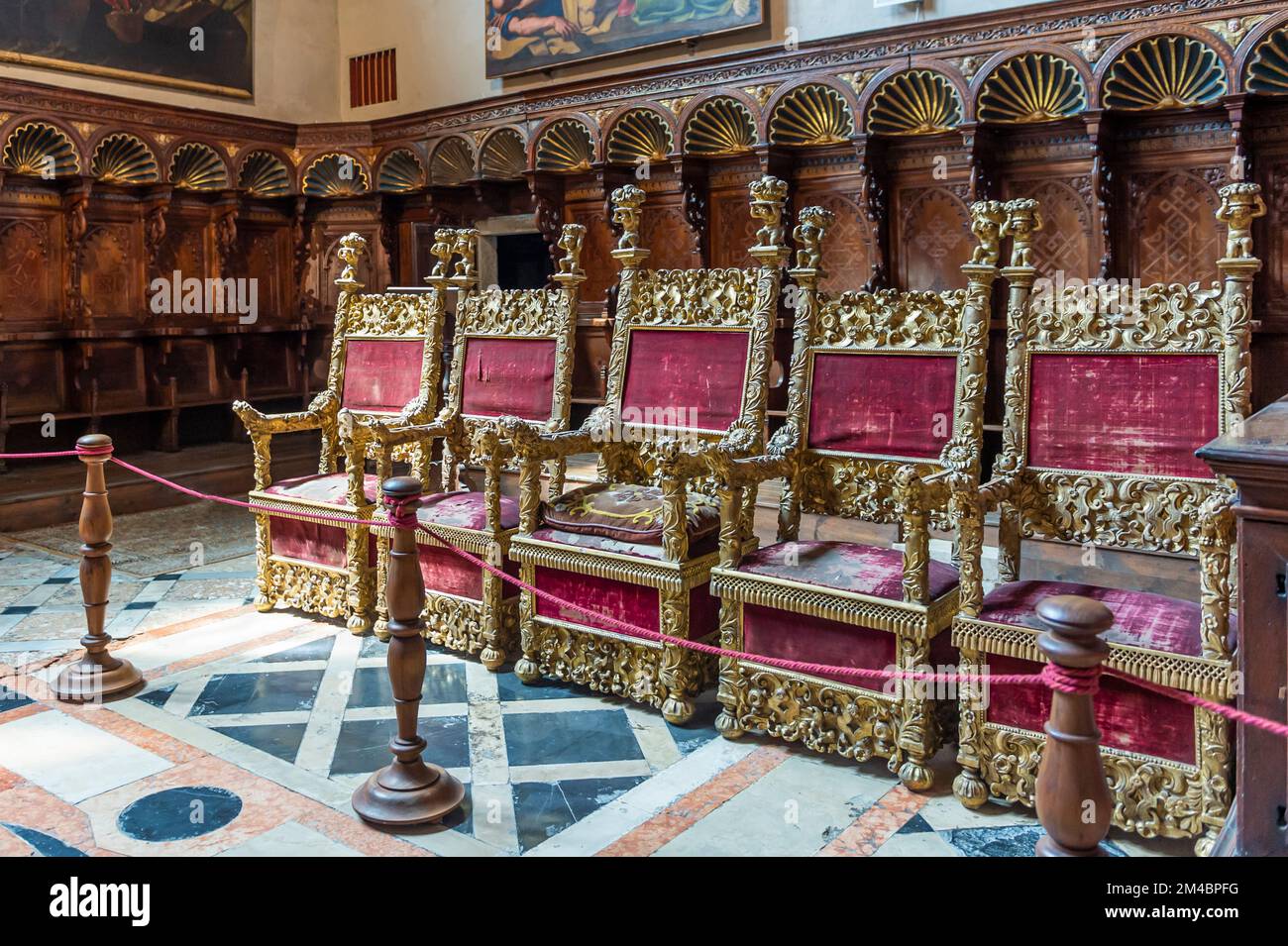 Vestry sacristy hi-res stock photography and images - Alamy
