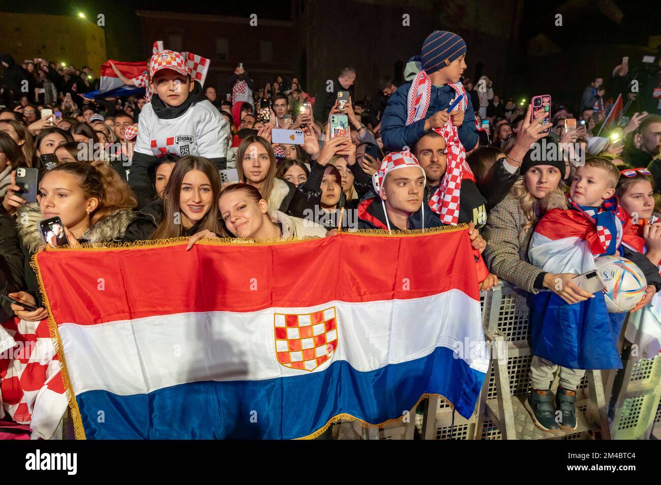 welcome ceremony, football players, Qatar 2022, world cup, Croatian national football team, fans ...