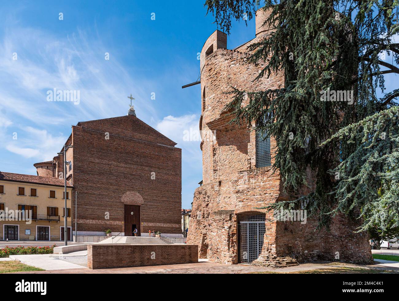 diomo and big tower, legnago, italy Stock Photo - Alamy