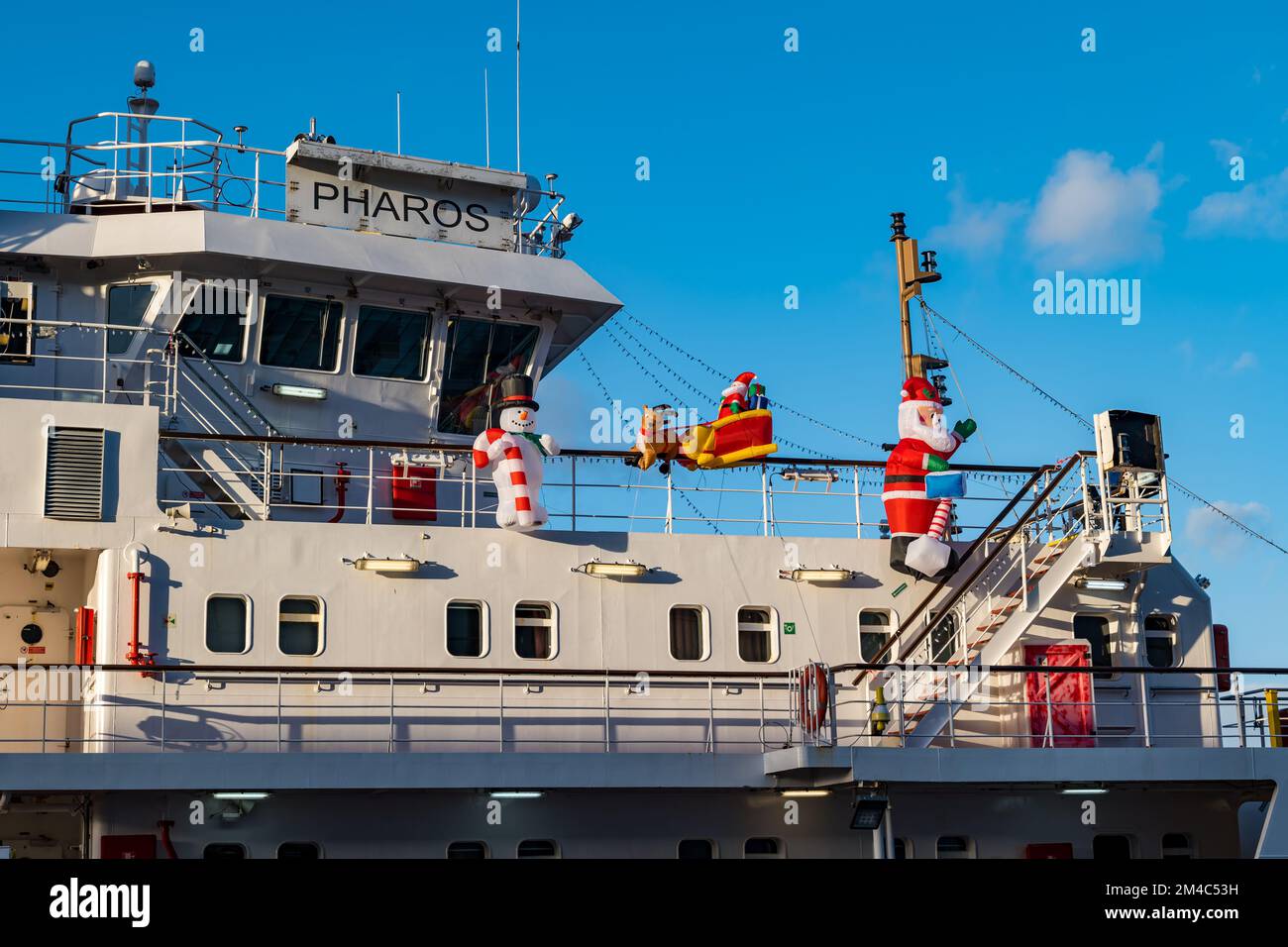 Maritime ship in port hi-res stock photography and images - Alamy