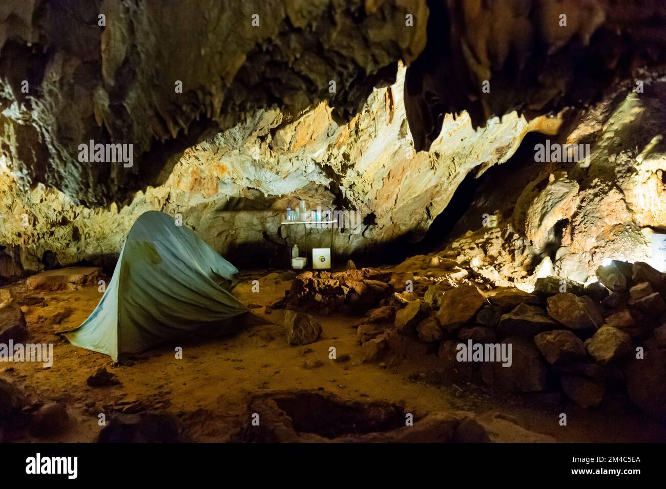 grotta dei dossi, cave, old underground laboratory, villanova mondovi ...