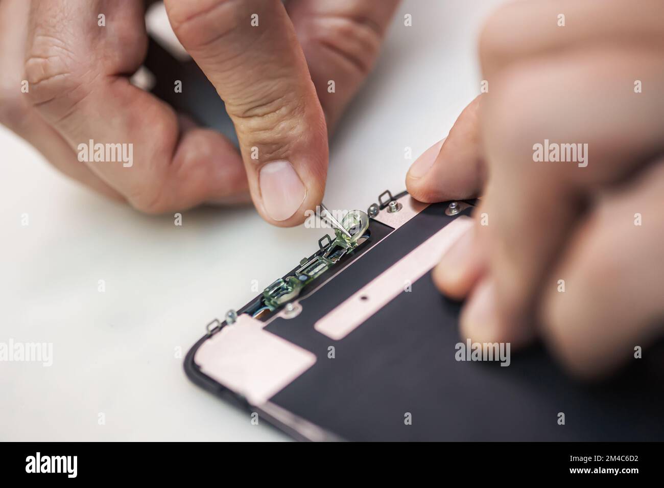 Phone service repair disassembling diagnostics hi-res stock photography ...