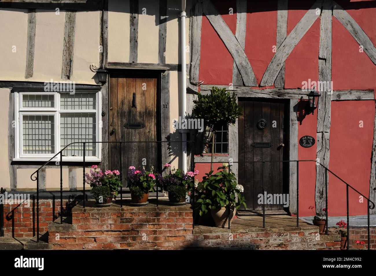 Former crossover cottage hi-res stock photography and images - Alamy