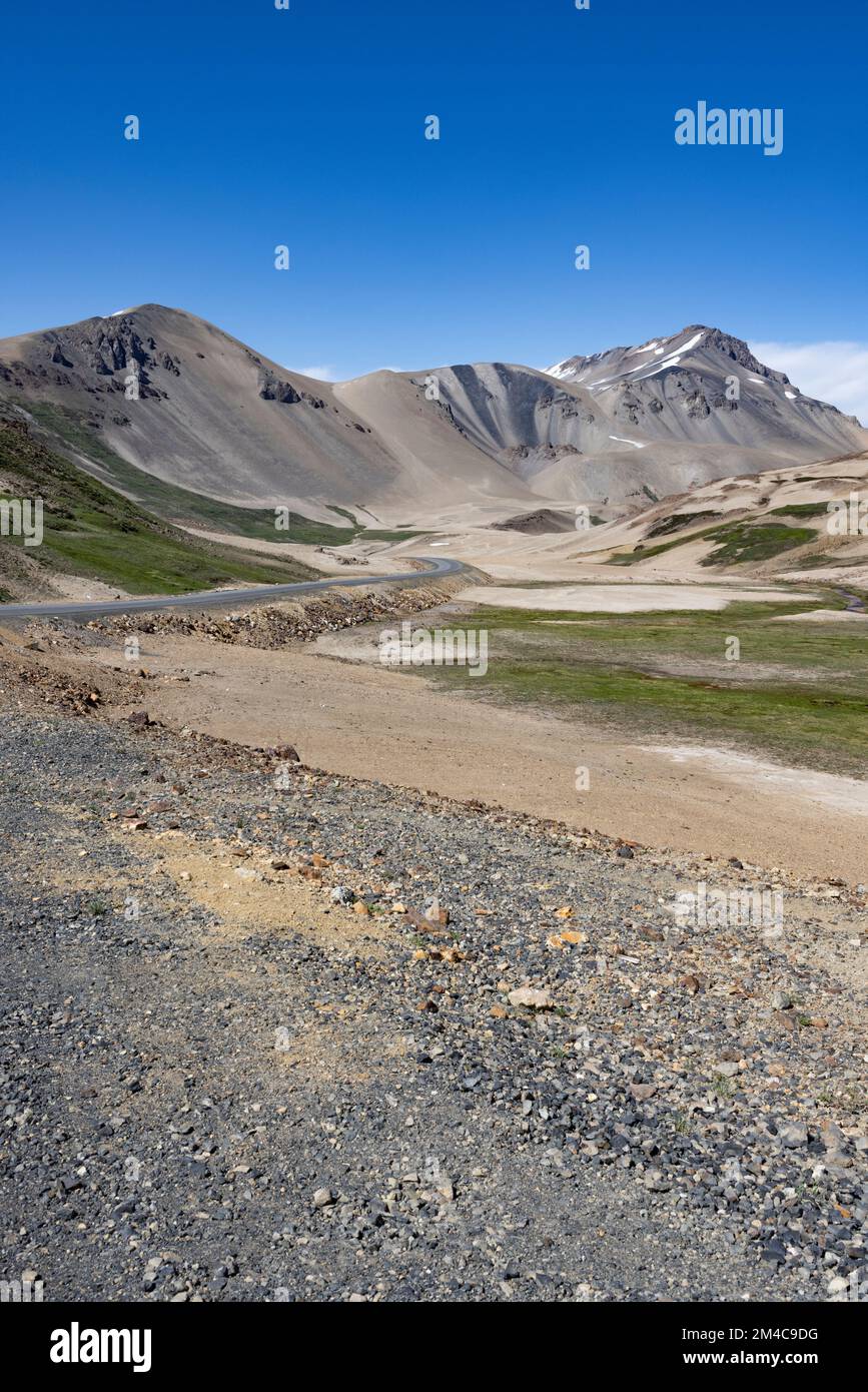 Landscape at Paso Pehuenche - crossing the border from Argentina to ...