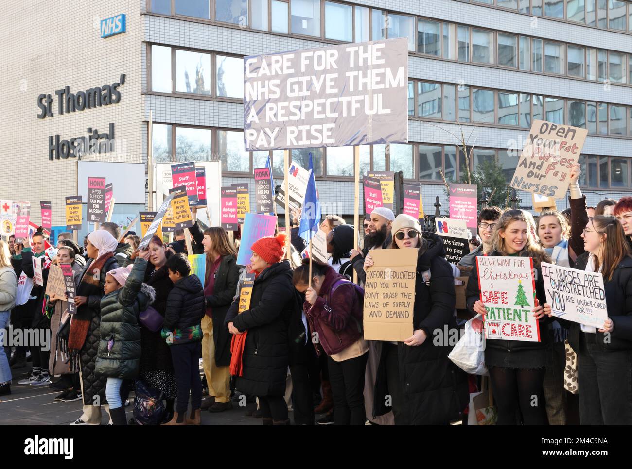 London, UK. 20th December 2022. Nurses striking for the second day ...