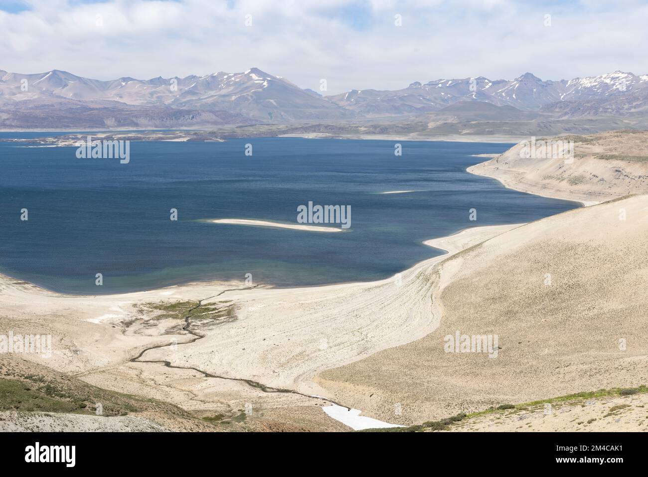 Laguna del maule hi-res stock photography and images - Alamy