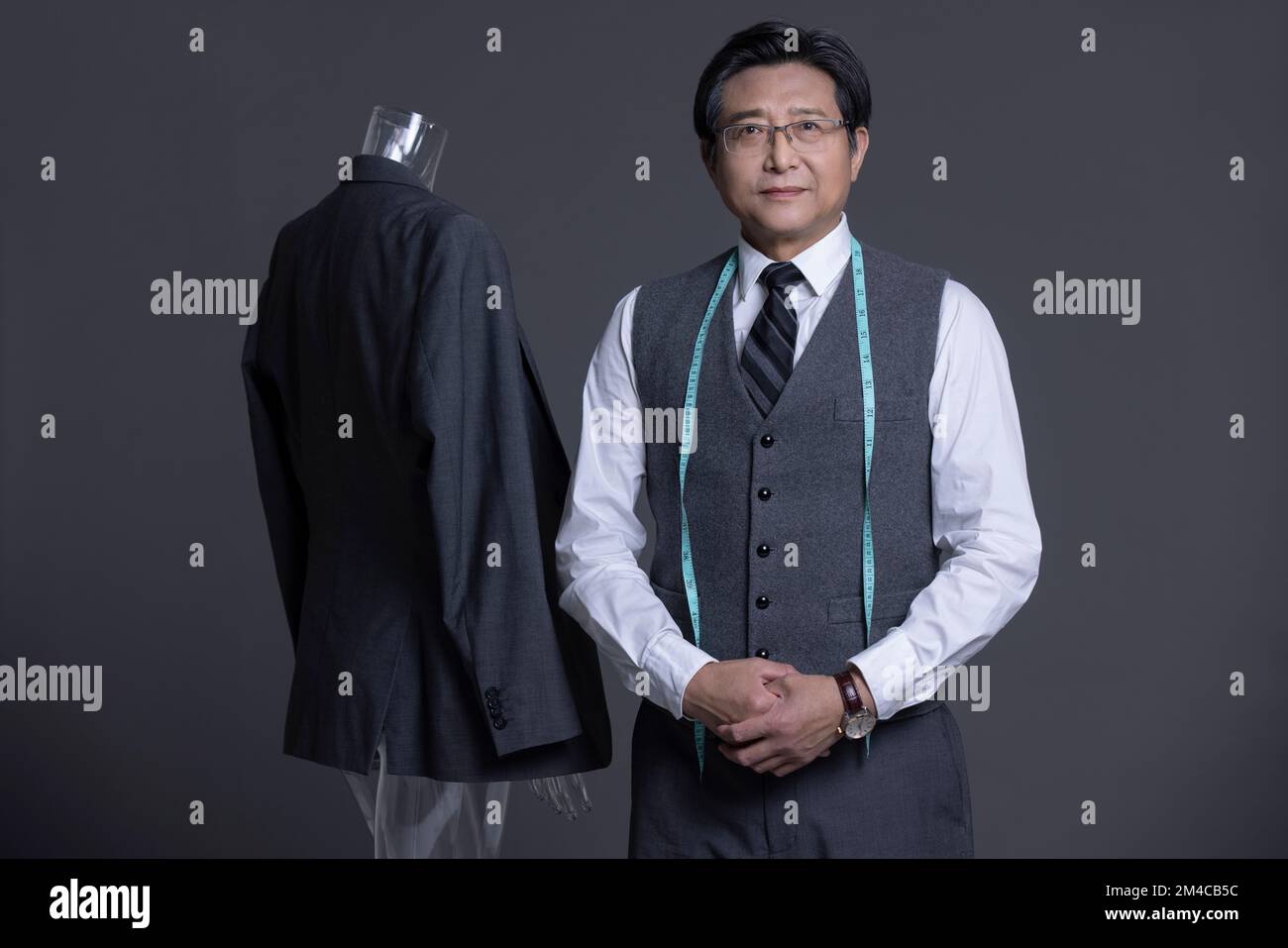 Chinese fashion designer hi-res stock photography and images - Alamy