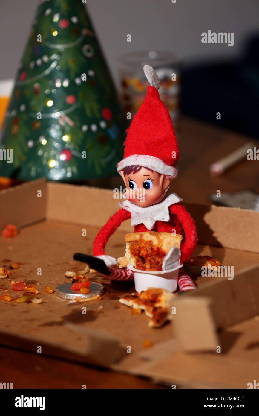 Kids making a mess home hi-res stock photography and images - Alamy