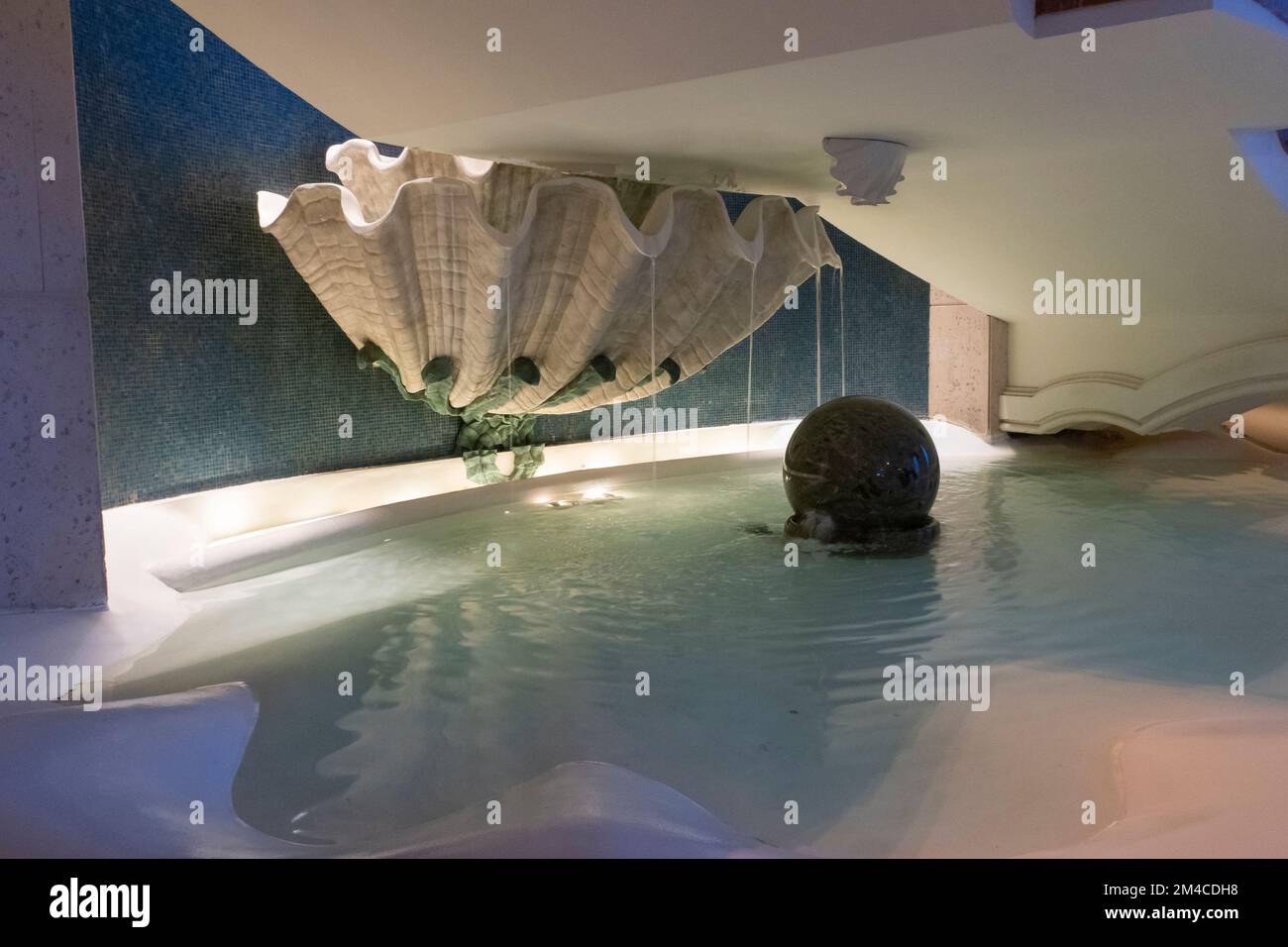 Dubai Water Feature at Night indoors and no people around Stock Photo ...