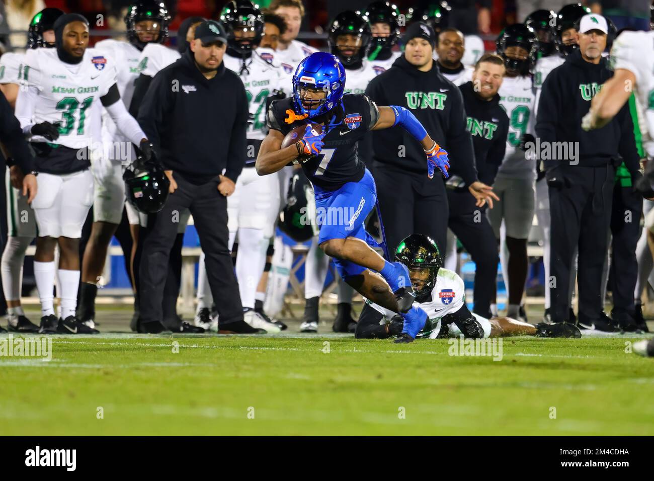 Boise State Broncos wide receiver Latrell Caples (7) takes a 16-yard ...