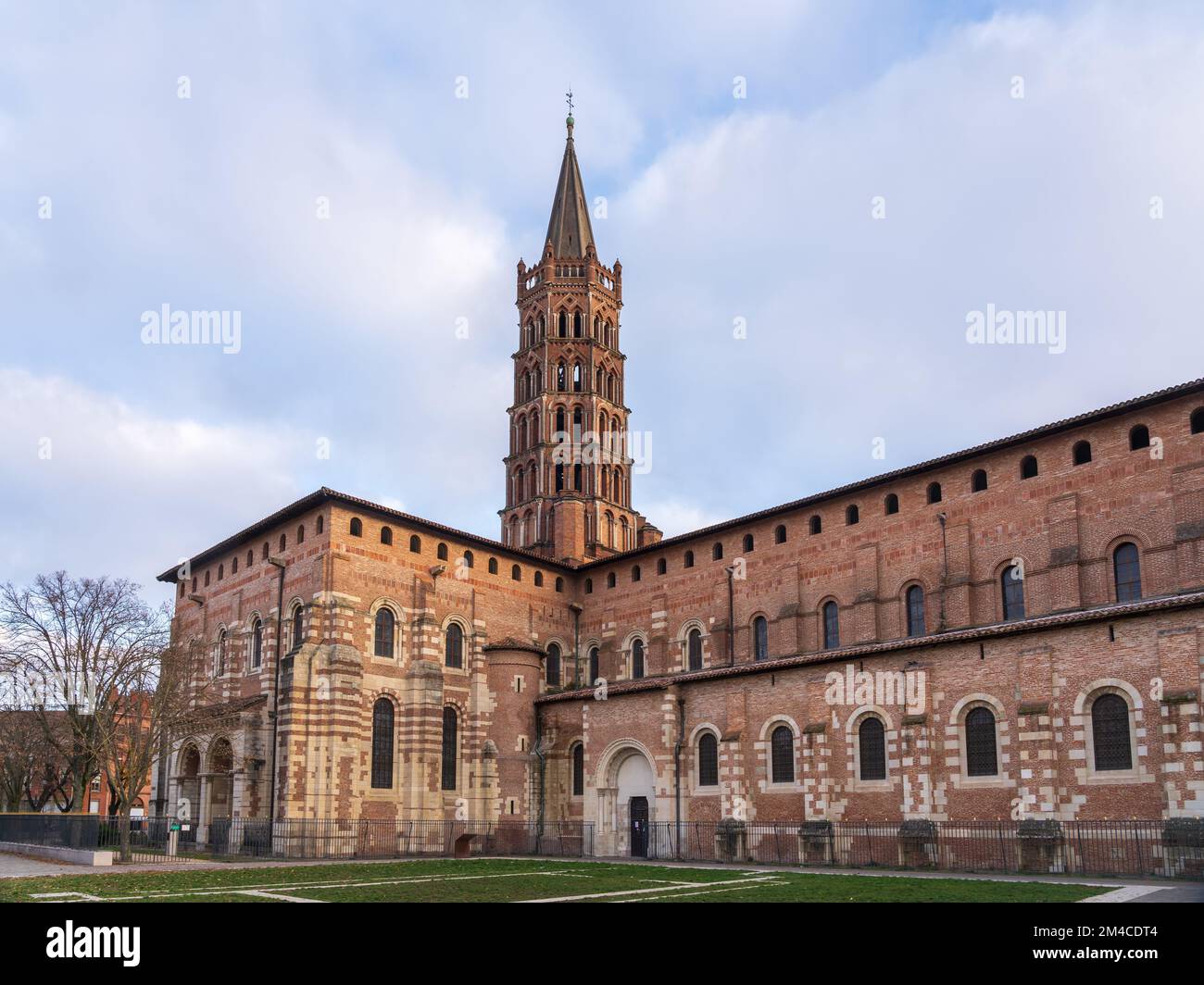Scenic landscape view of historic landmark St Sernin basilica, Toulouse ...