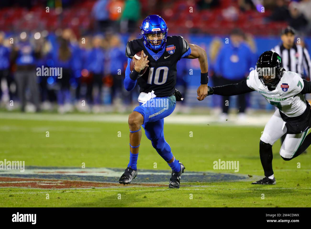 Boise State Broncos quarterback Taylen Green (10) rushing around the ...