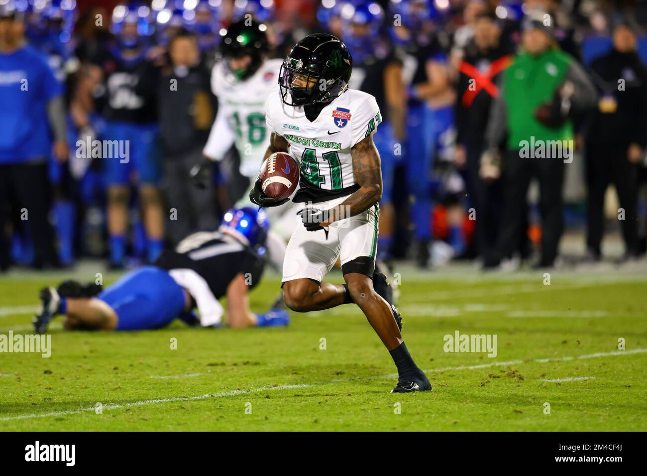 North Texas Mean Green Kaylon Horton (41) returns a kick off during the ...
