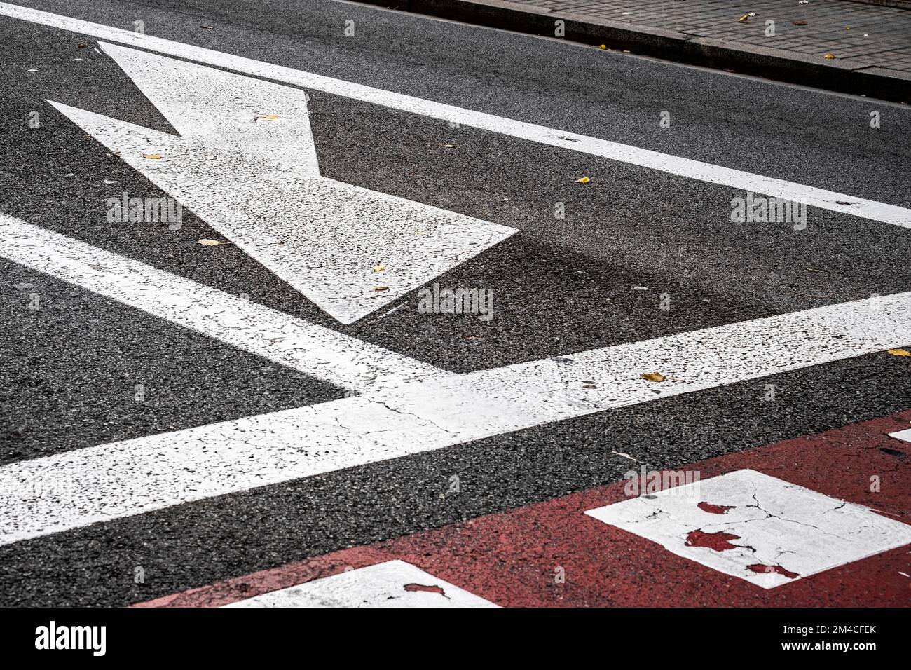 Road traffic signal arrow vector hi-res stock photography and images ...