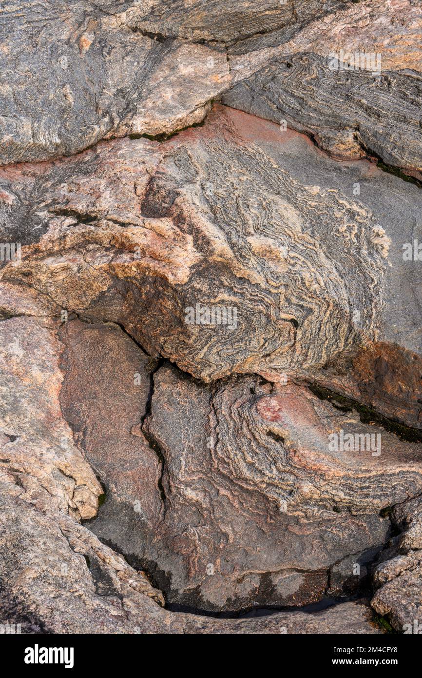 Lake Superior shoreline rocks, Lake Superior Provincial Park, Sand ...