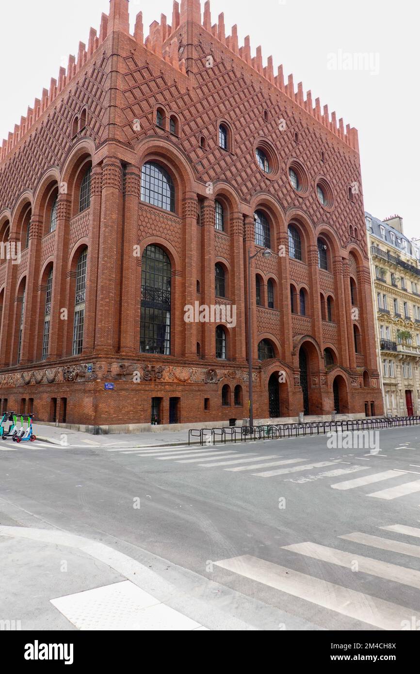 Facade of the Institute of Art and Archeology, designed by architect ...