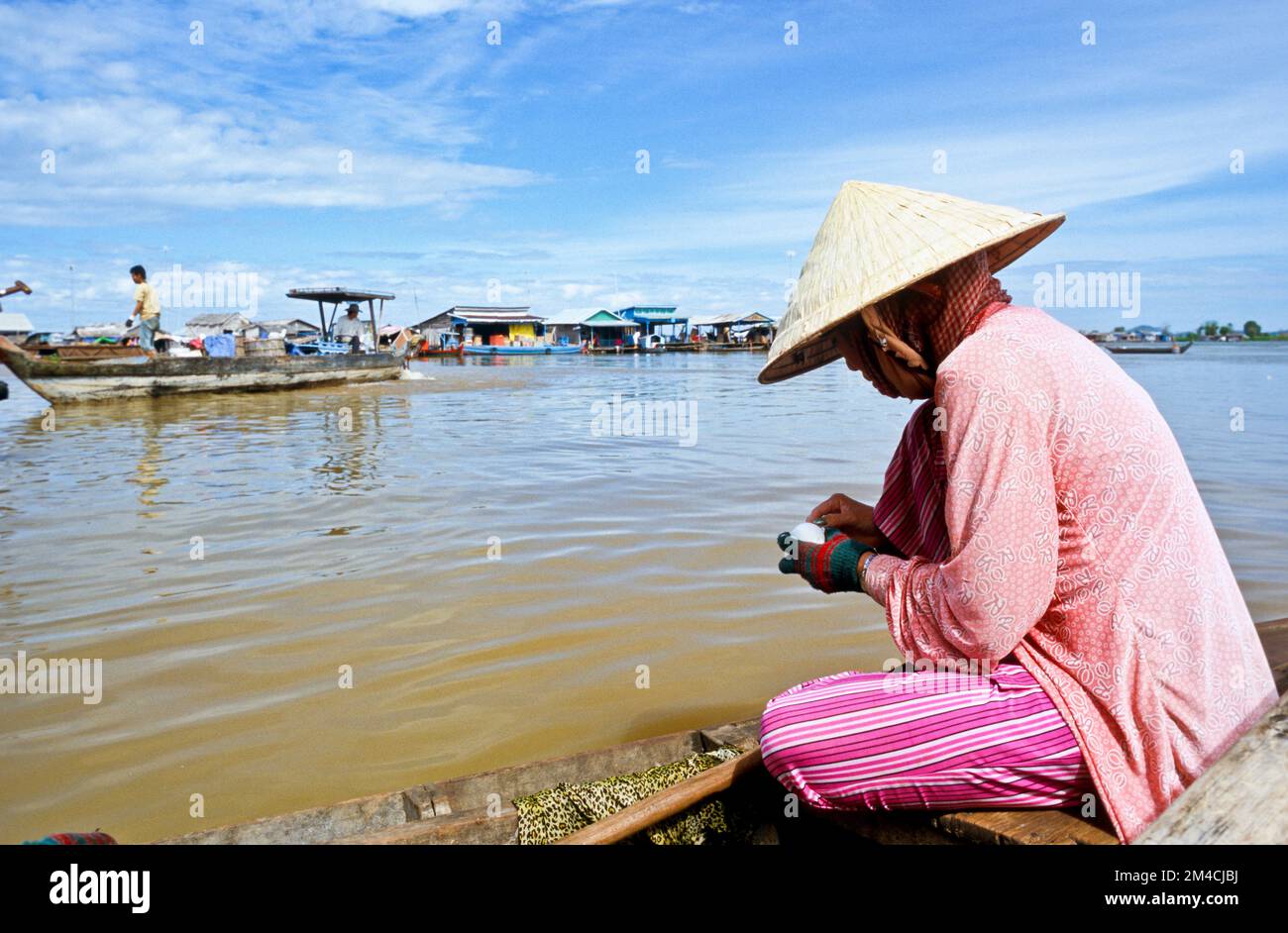 Mainly vietnamese people live in the floating villages along the Tonle ...