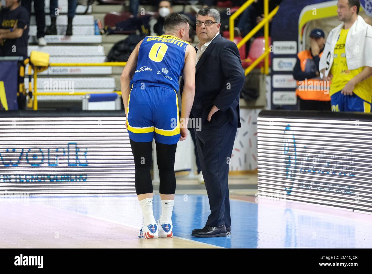 PalaOlimpia, Verona, Italy, December 18, 2022, Alessandro Ramagli head ...
