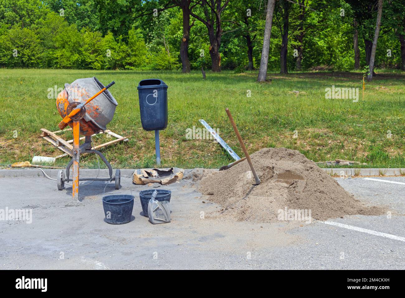 Concrete buckets construction hi-res stock photography and images - Alamy