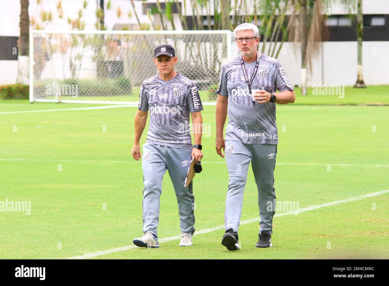 SP - Santos - 12/20/2022 - SANTOS, TRAINING - Santos coach Odair ...